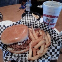 Checkered Pig BBQ - 155 Crown Dr