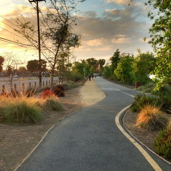 Whittier Greenway Trail - Whittier, CA