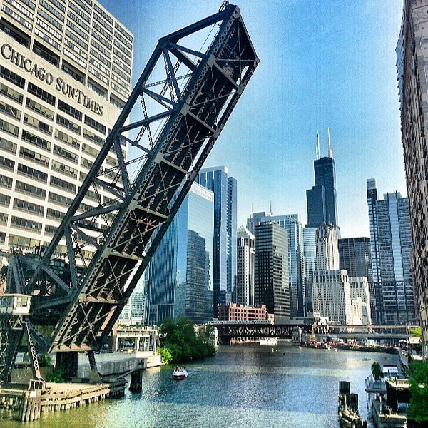 Kinzie Street Bridge - Bridge in Chicago