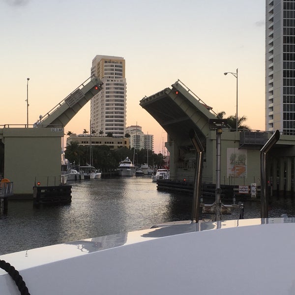 SE 3rd Ave Draw Bridge - Bridge in Downtown Fort Lauderdale