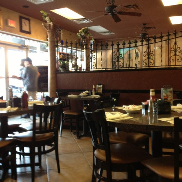 Christo's Restaurant - Greek Restaurant