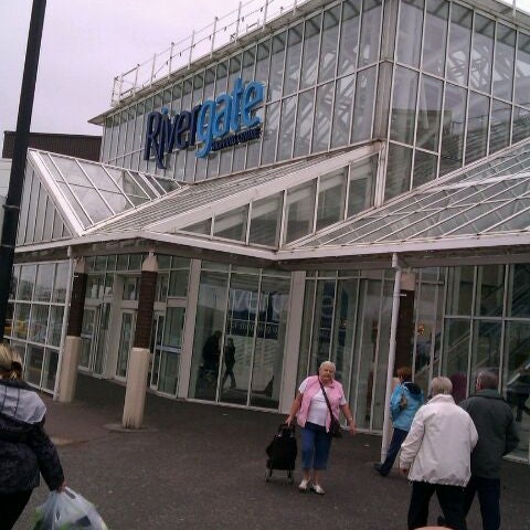 Rivergate Shopping Centre - Shopping Mall in Irvine