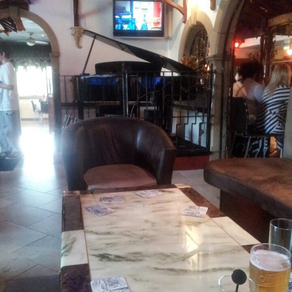 Carlo's Restaurant - 5 tips