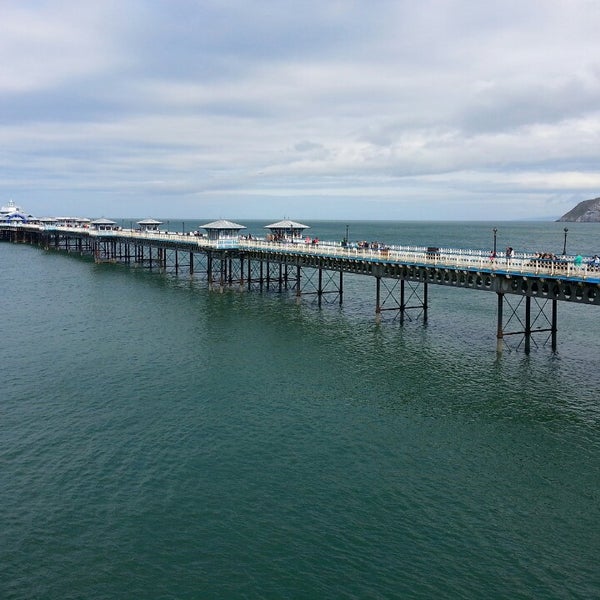 Llandudno Pier - The Promenade