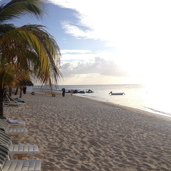 Le Victoria Hotel - Resort in Pointe aux Piments