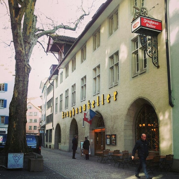 Zeughauskeller - Swiss Restaurant in Zürich