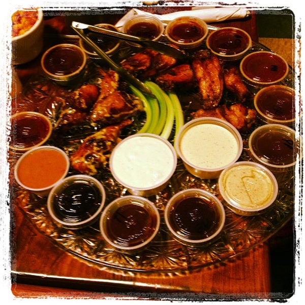 MoMo's BBQ & Grill - BBQ Joint in Downtown Harrisburg