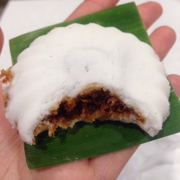 Queensway Lau Tan Tutu Kueh - Orchard Road