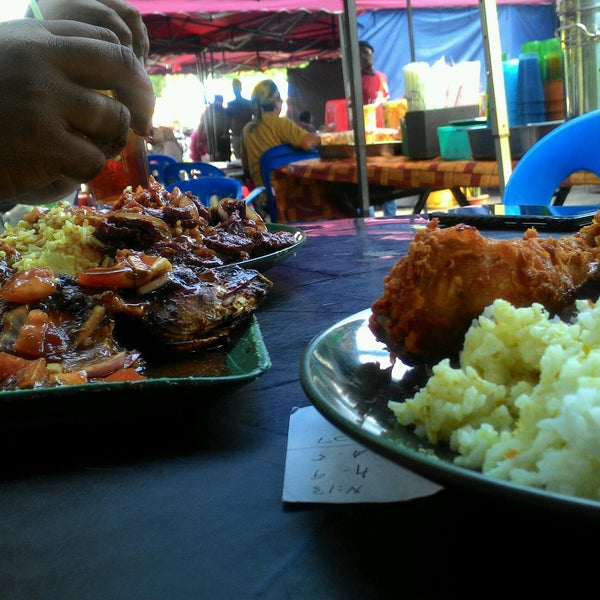 Kompleks Makan Tanglin - Food Court