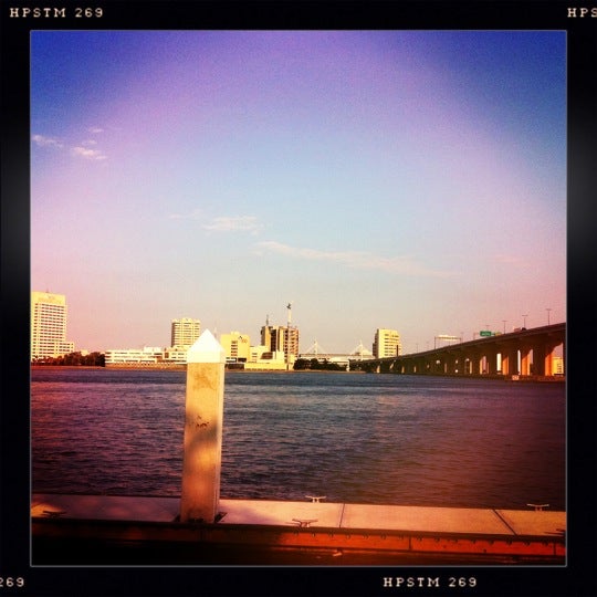 Fuller Warren Bridge - 8 tips from 1703 visitors