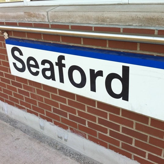 LIRR - Seaford Station - Sunrise Hwy.