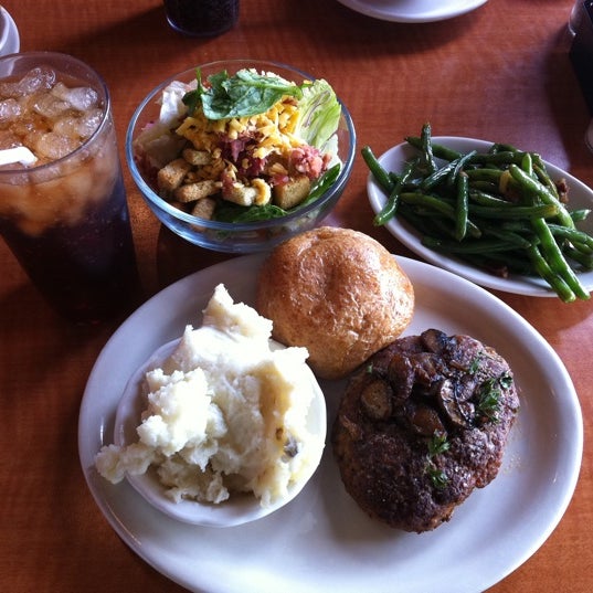 Luby's - American Restaurant