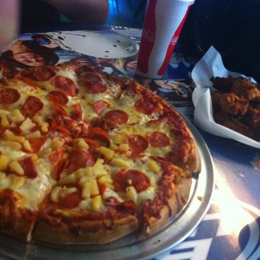 Rio's Pizza - Pizza Place in Montebello