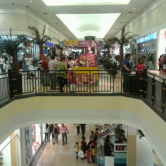 C.C. RioCentro Sur - La Pradera - Av. 25 de Julio