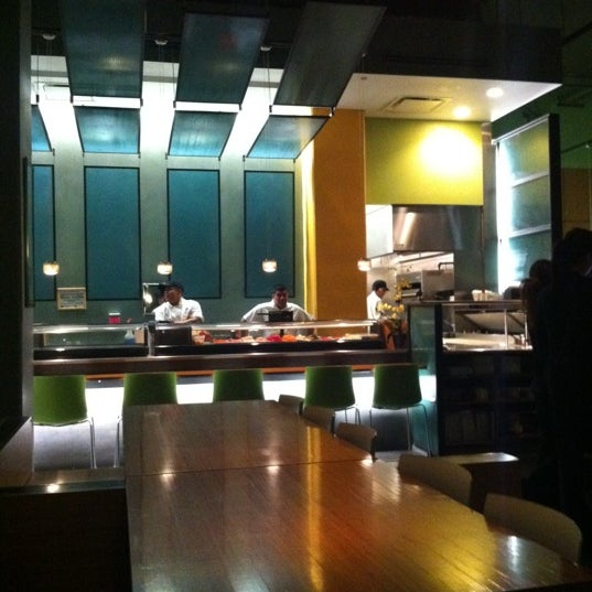 OYSY - Near North Side - 50 E Grand Ave