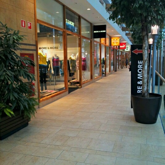 Outlet Center Brenner - Shopping Mall