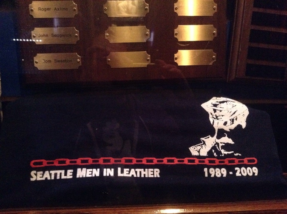 The Cuff Complex Photos - GayCities Seattle