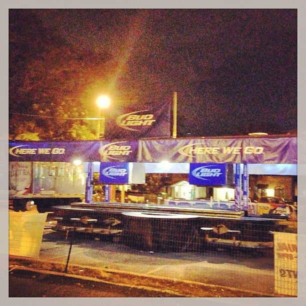 Charlie's Denver Photos - GayCities Denver